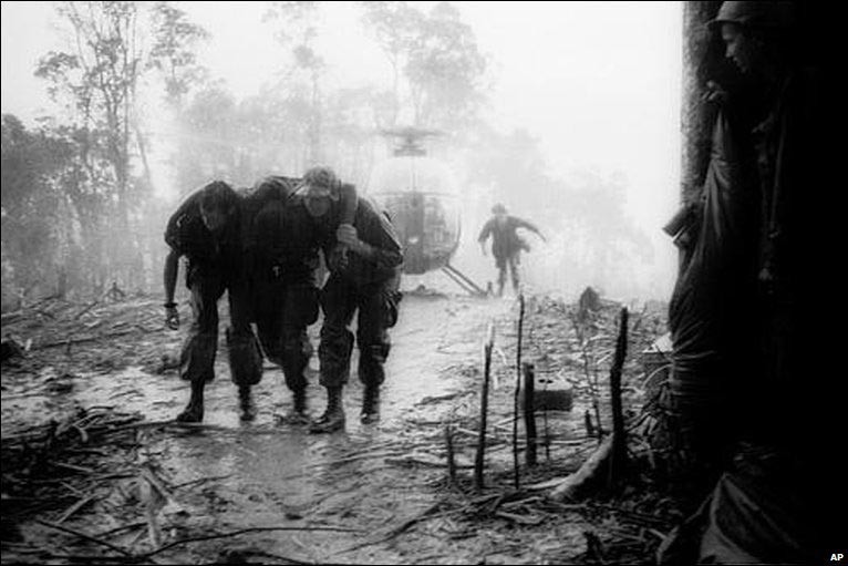 Van_Es_HamburgerHill | Parallel Narratives